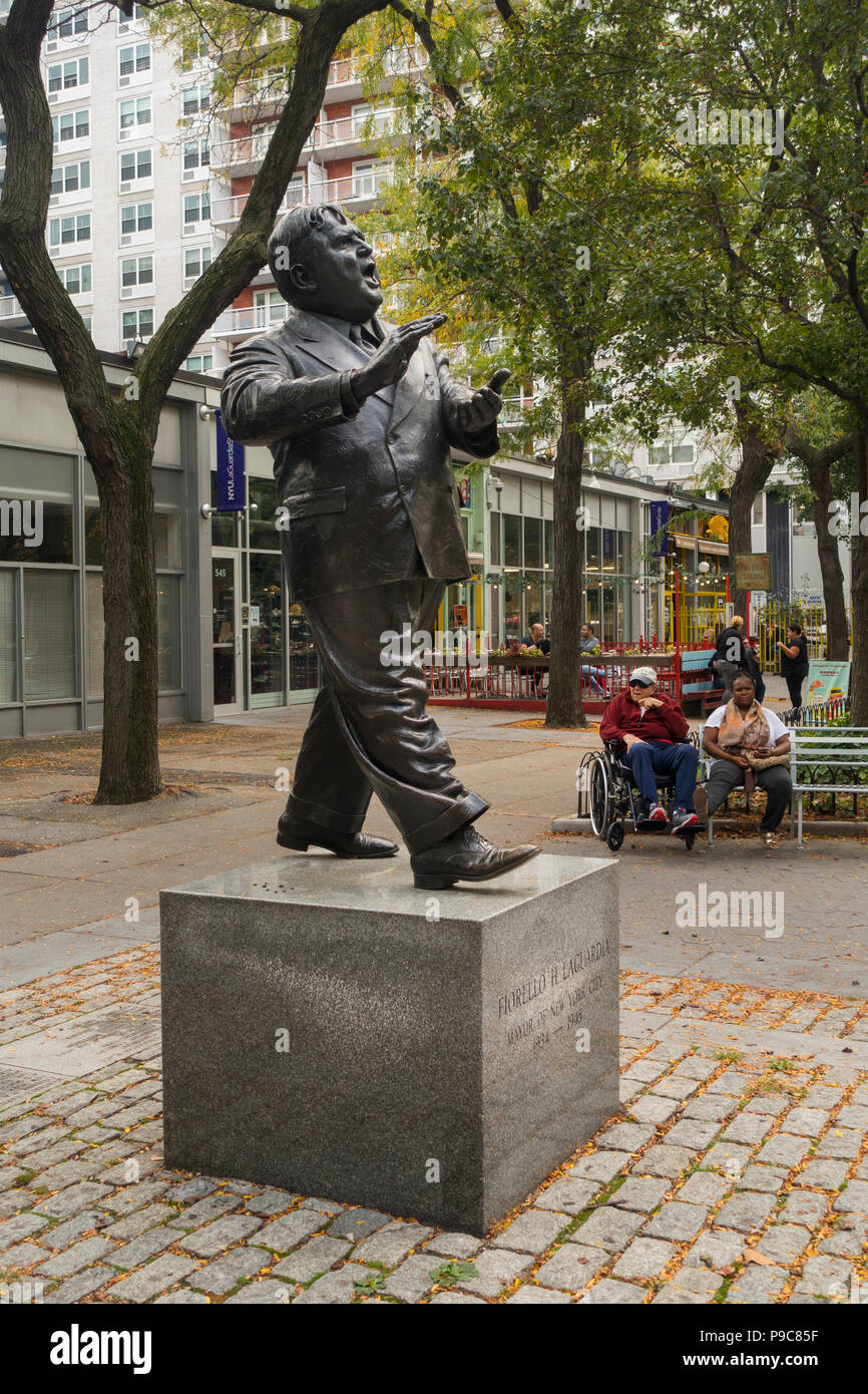 Mayor Fiorello La Guardia statue NYC Stock Photo - Alamy