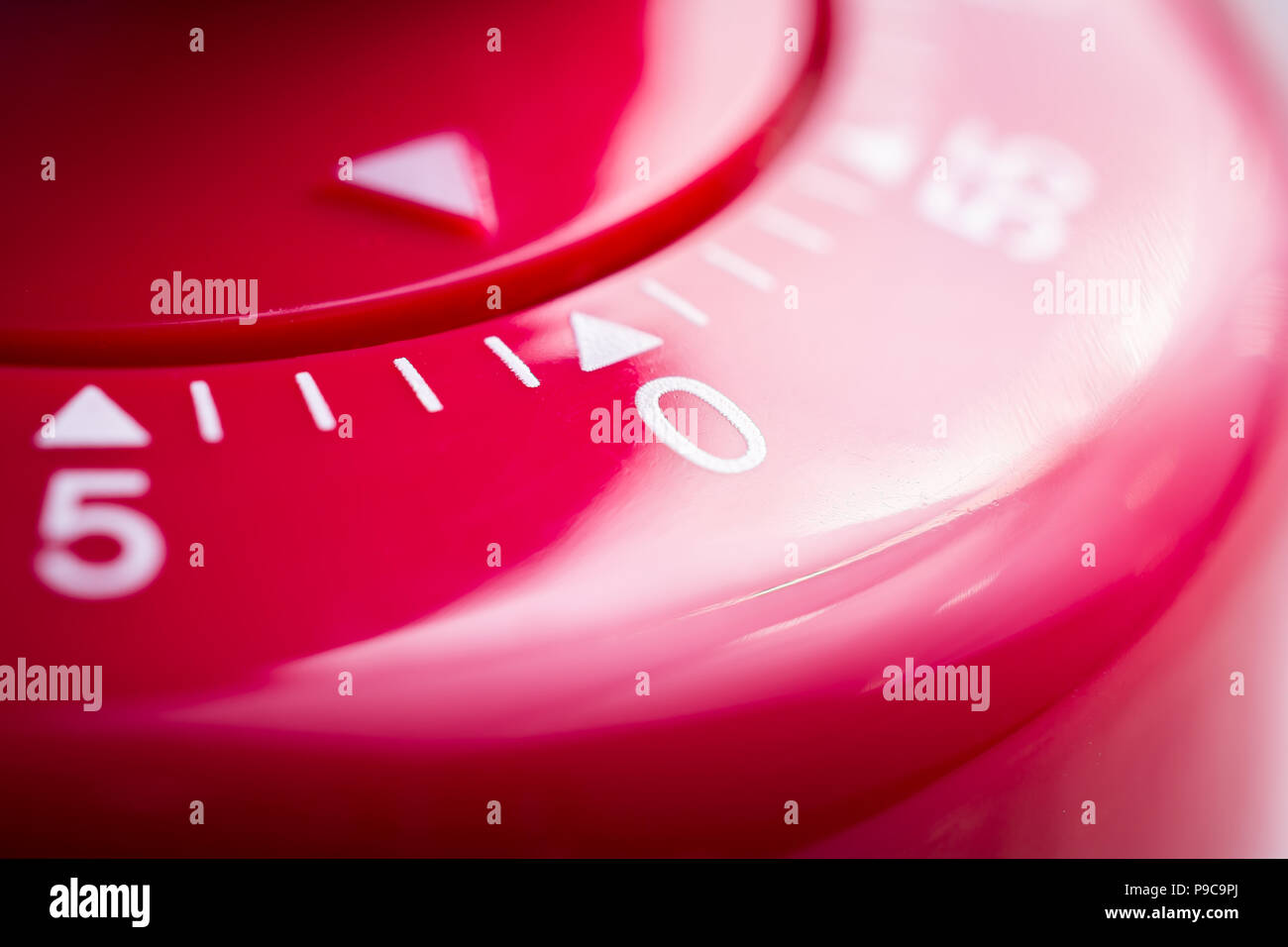 0 Minutes - 1 Hour - Macro Of A Flat Red Kitchen Egg Timer Stock Photo ...