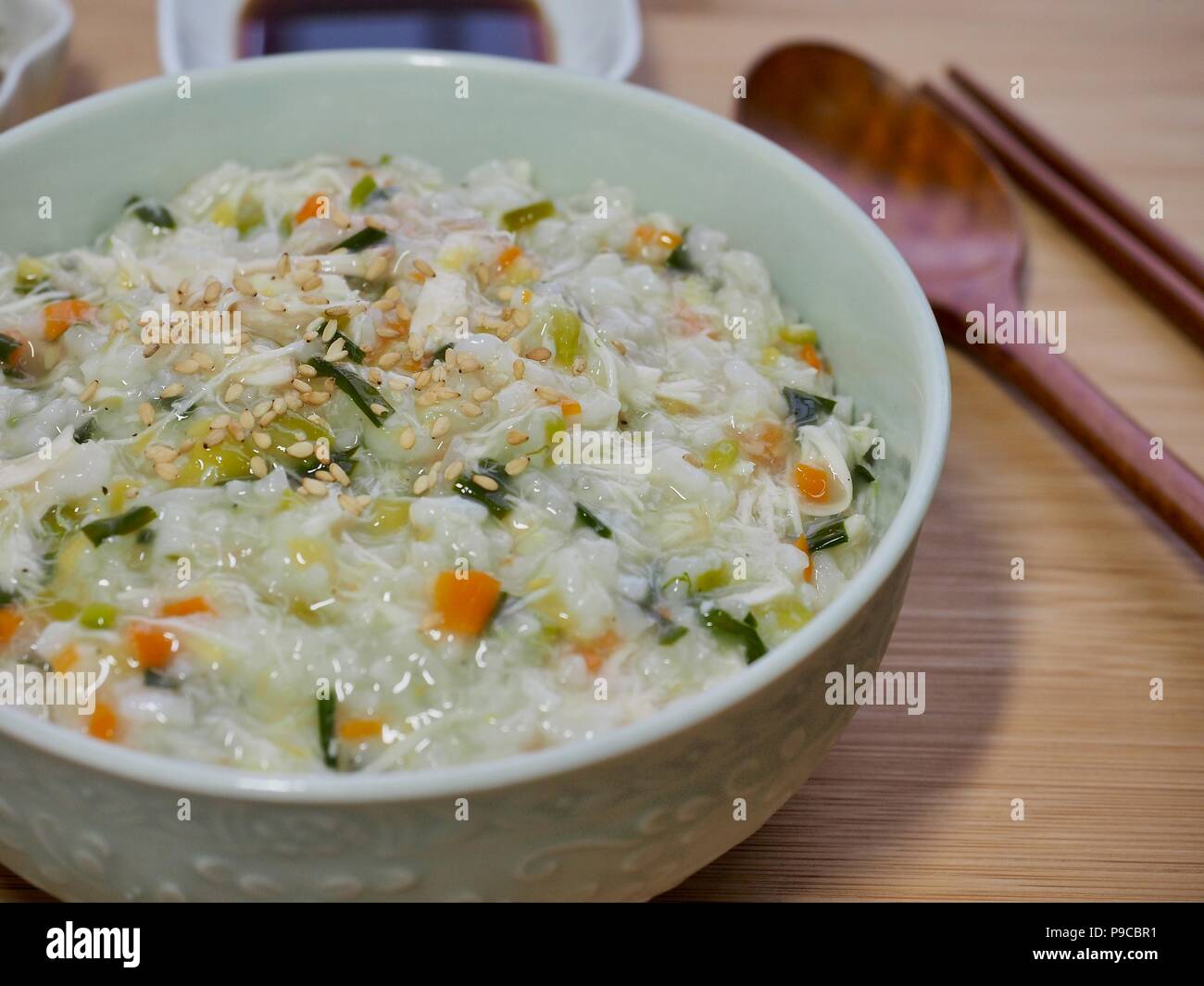Korean food Chicken Rice Porridge, dak juk Stock Photo - Alamy