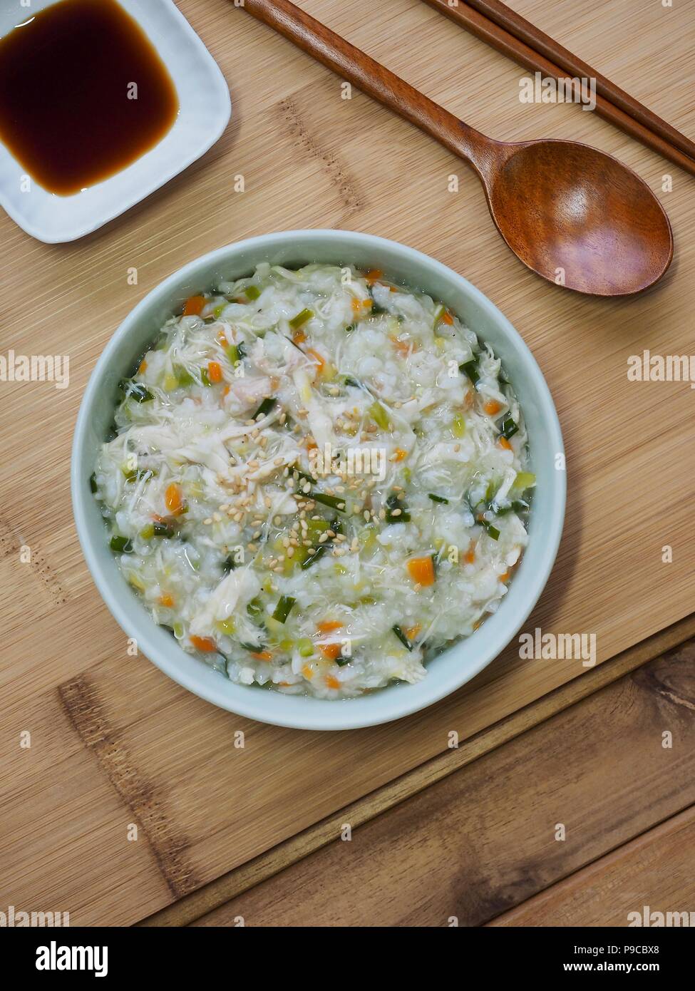Korean food Chicken Rice Porridge, dak juk Stock Photo - Alamy