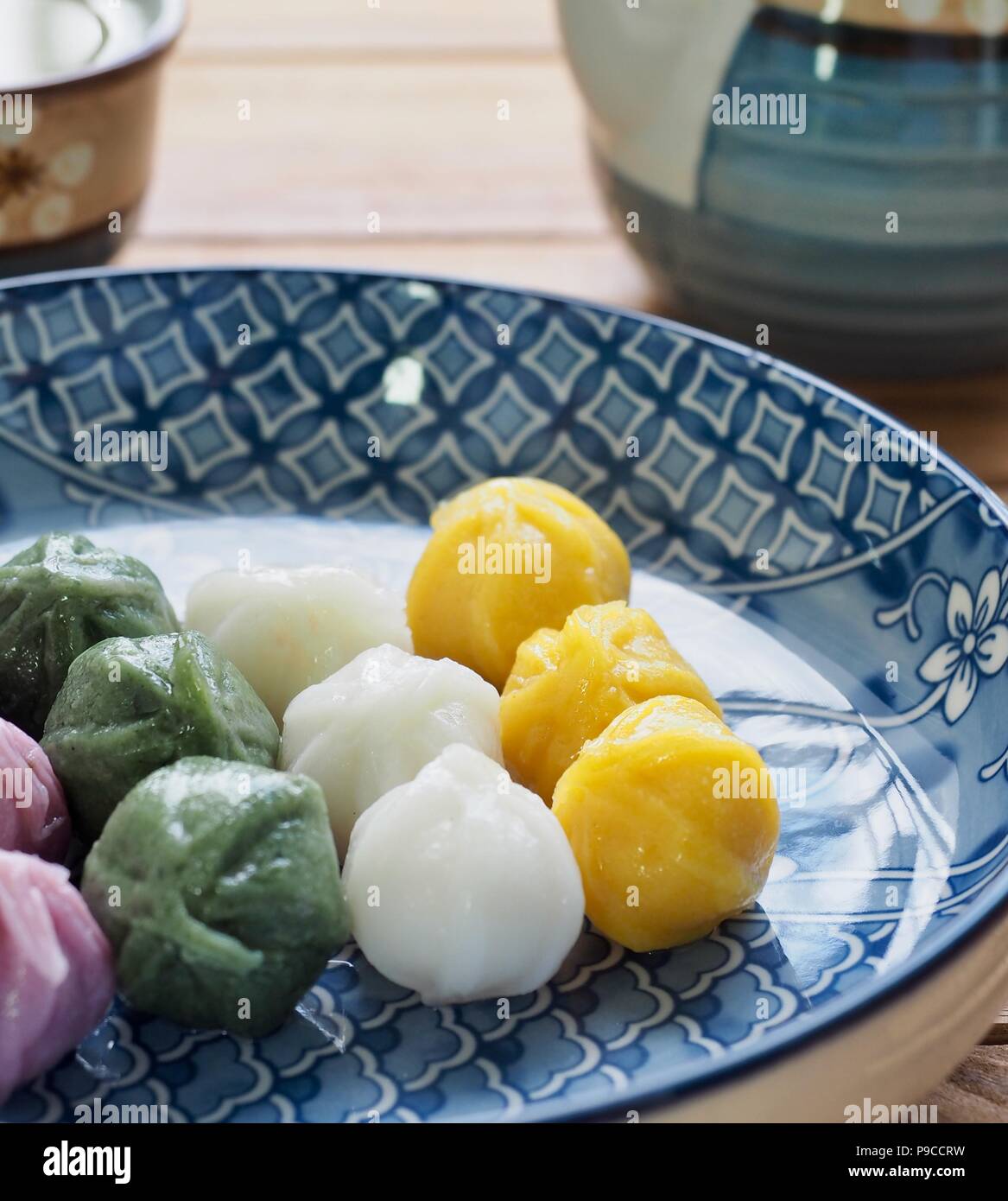 Korean food Songpyeon, Honey-filled Rice Cake Stock Photo - Alamy