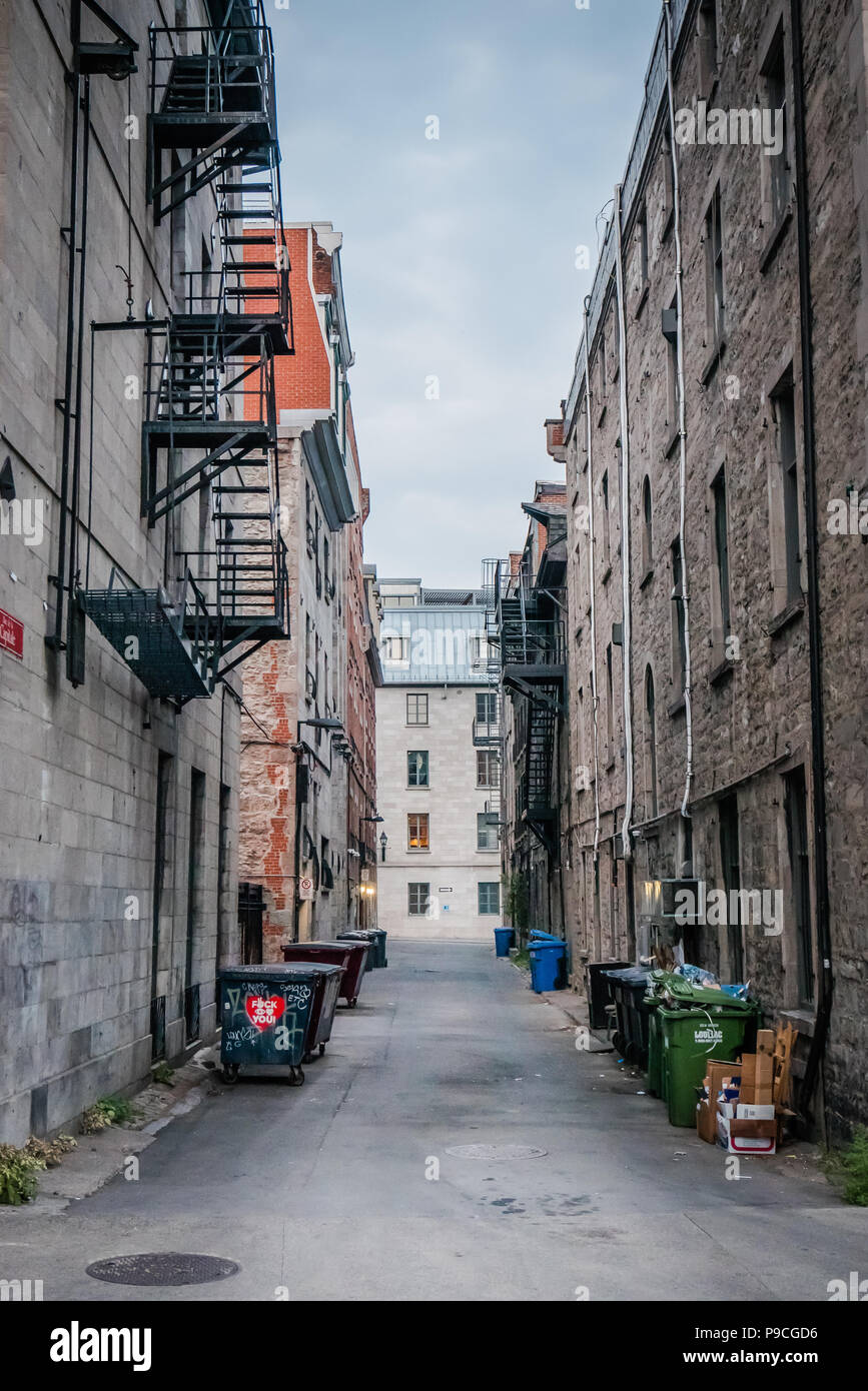 Back alley bins hi-res stock photography and images - Alamy