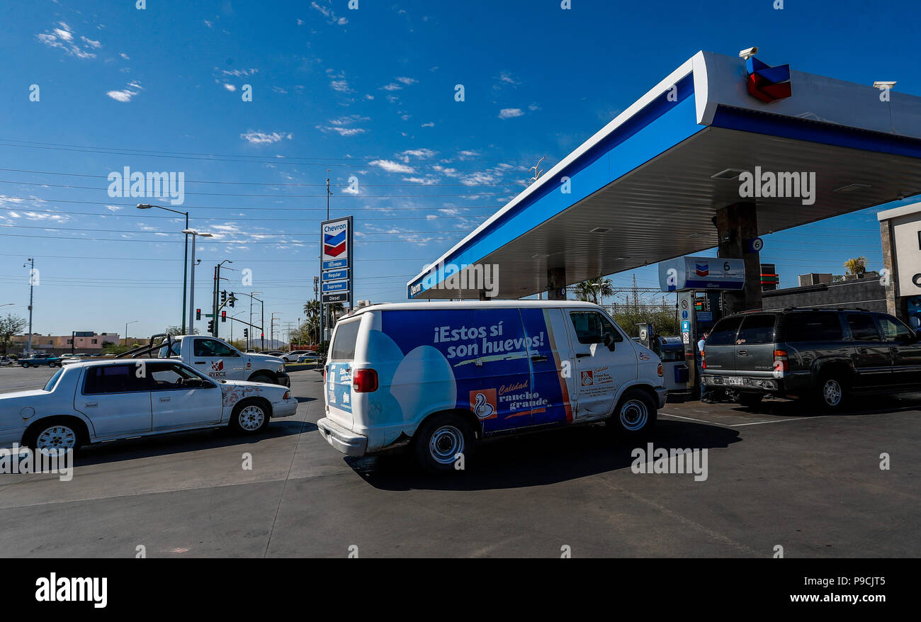 Chevron gas station in Mexico. Techron. Gas station. Gasoline service ...