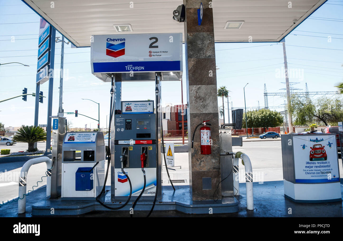 Chevron gas station in Mexico. Techron. Gas station. Gasoline service ...