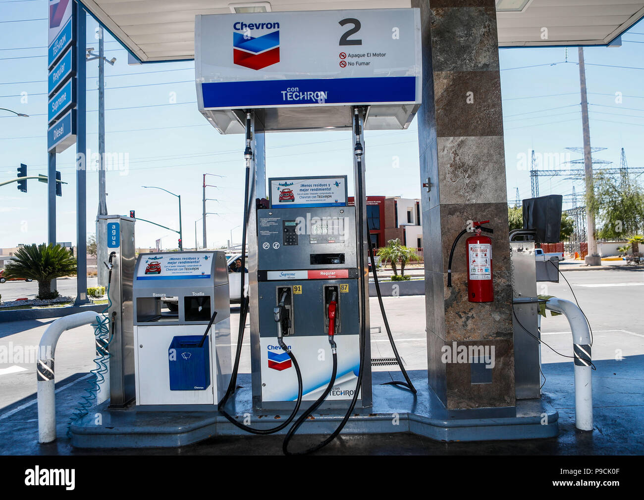 Chevron gas station in Mexico. Techron. Gas station. Gasoline service ...