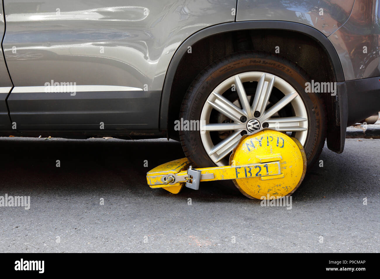 Parking Violations High Resolution Stock Photography and Images - Alamy