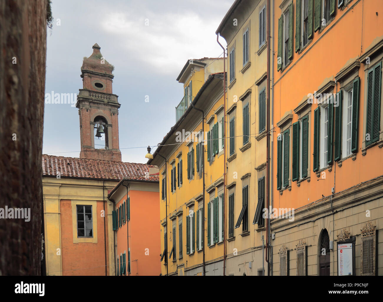 Pisa streets hi-res stock photography and images - Alamy