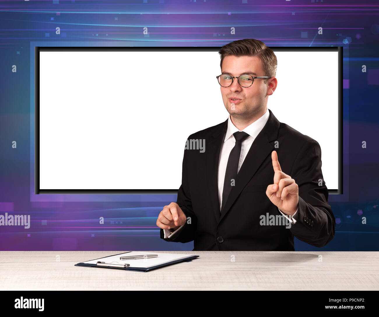News anchor in tv studio hi-res stock photography and images - Alamy
