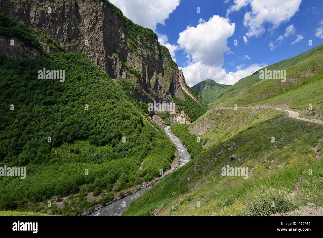 Mtskheta mtianeti truso gorge hi-res stock photography and images - Alamy