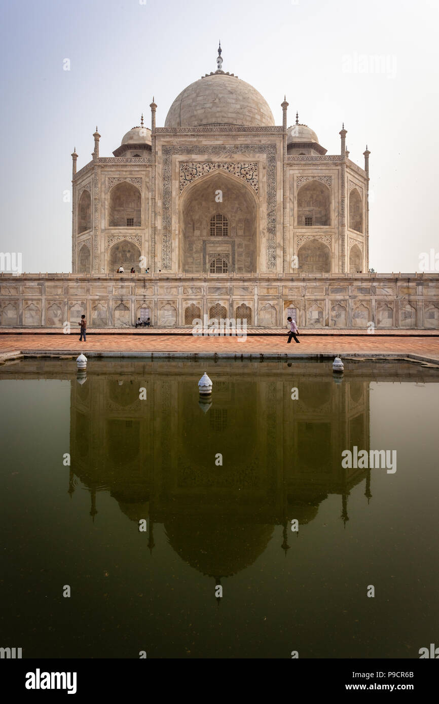 Reflection of a taj mahal at pool in agra hi-res stock photography and ...