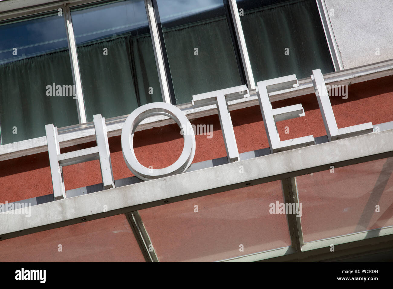 Hotel sign on diagonal slant hi-res stock photography and images - Alamy