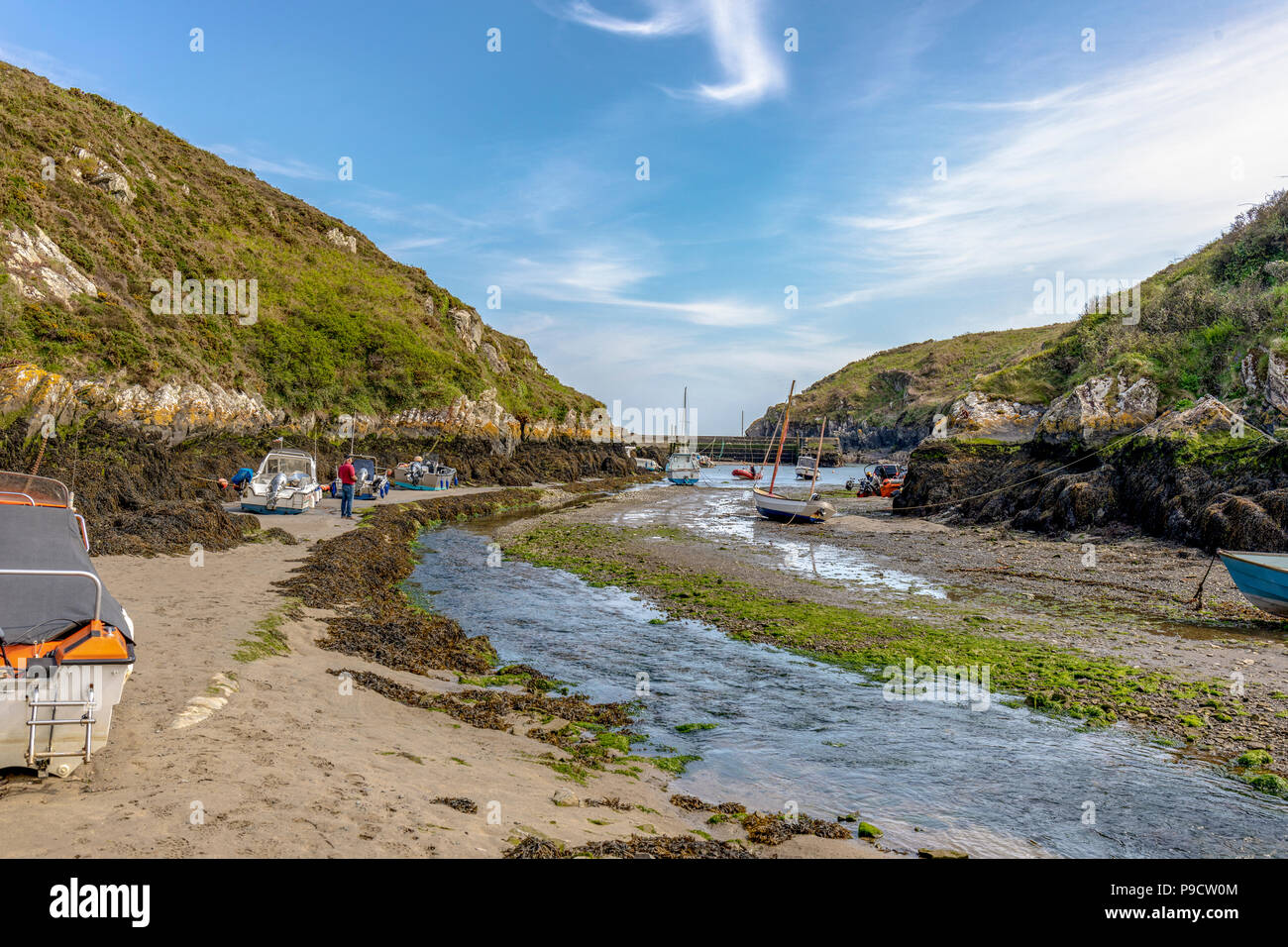 Porthclais harbour hi-res stock photography and images - Alamy