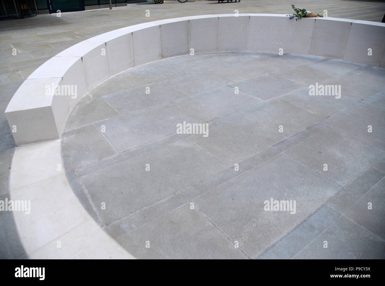 Emmeline Pankhurst memorial in Manchester Stock Photo - Alamy