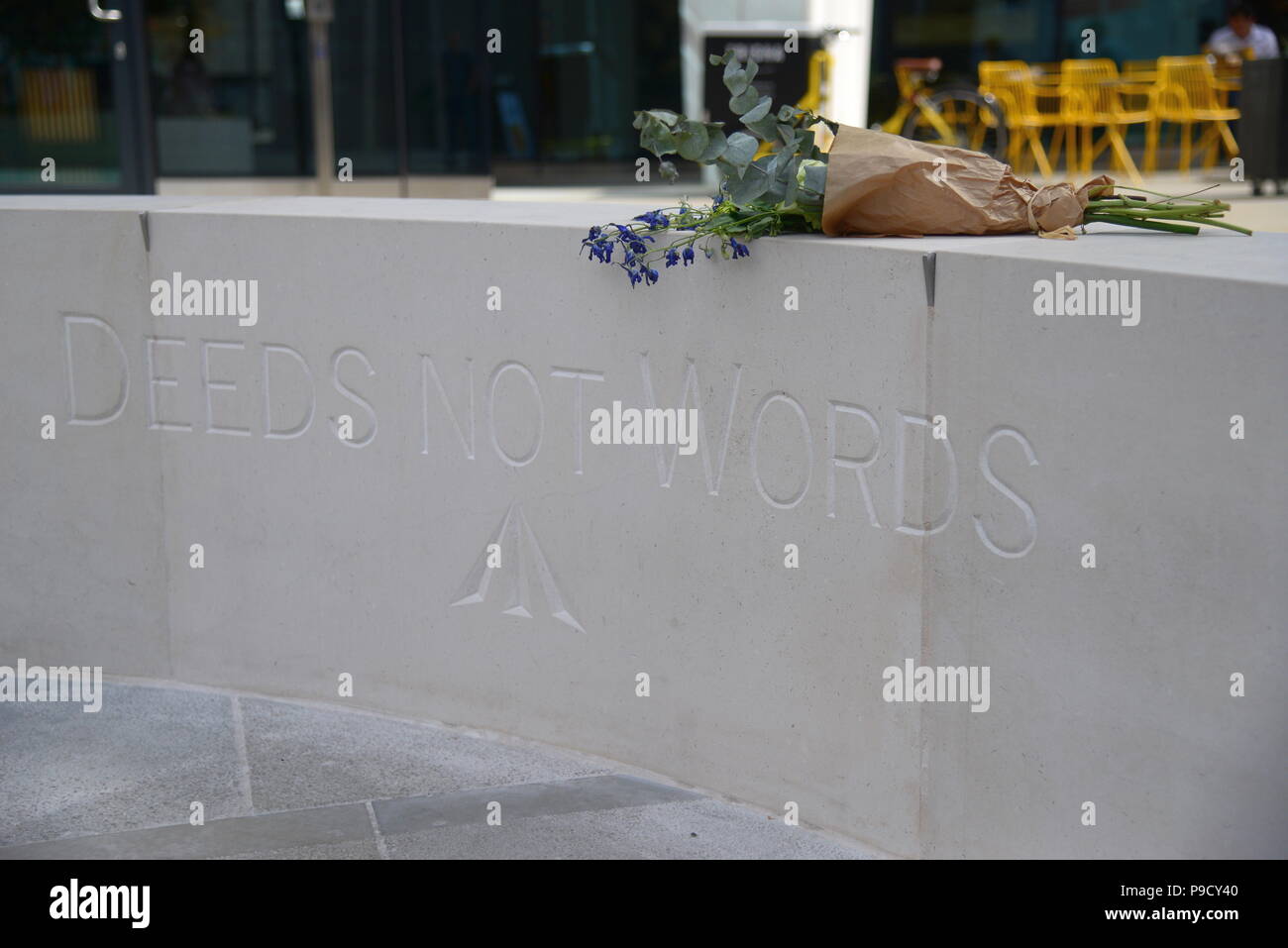 Emmeline pankhurst honoured hi-res stock photography and images - Alamy