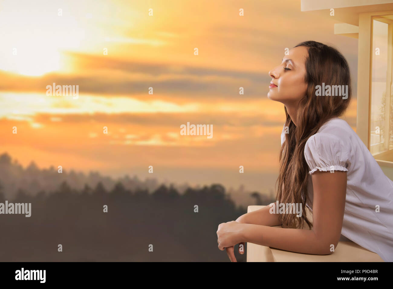 Portrait hope woman hi-res stock photography and images - Alamy