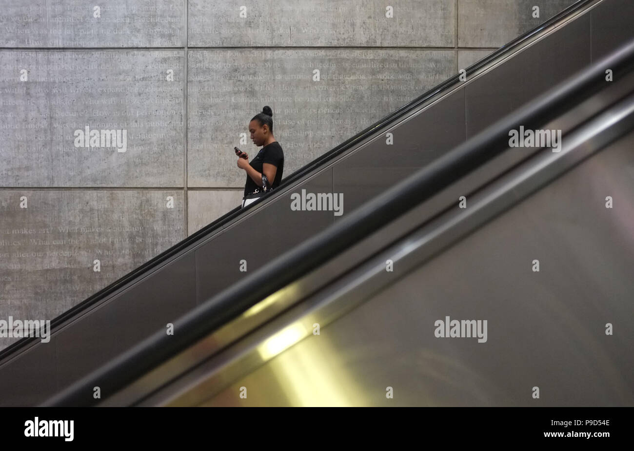 Los Angeles, USA - July 29: Unidentified random people in the streets ...