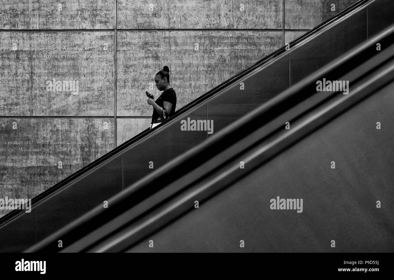 Los Angeles, USA - July 29: Unidentified random people in the streets ...