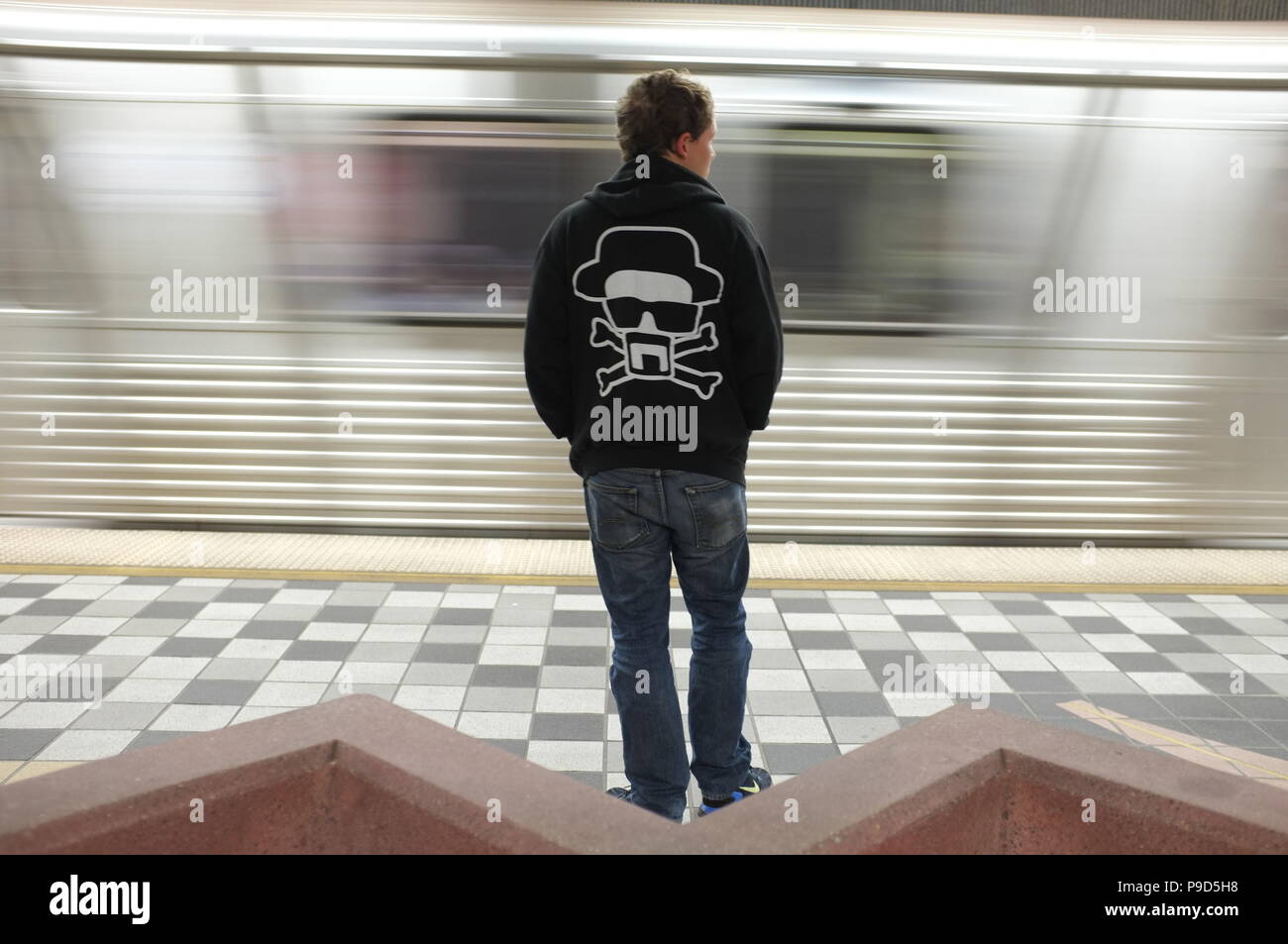 Los Angeles, USA - July 29: Unidentified random people in the streets ...