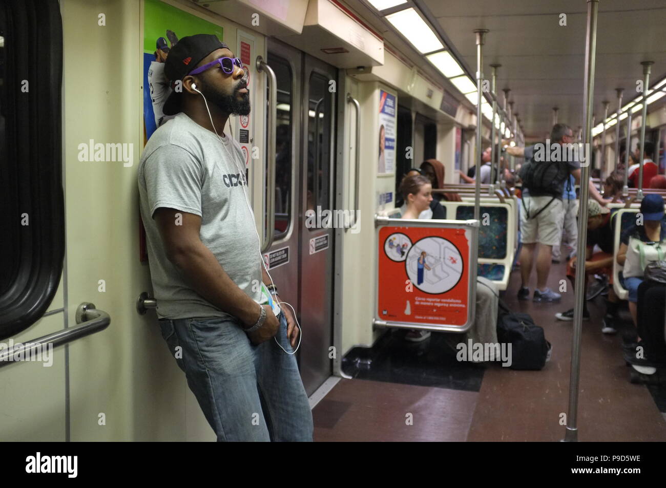 Los Angeles, USA - July 29: Unidentified random people in the streets ...