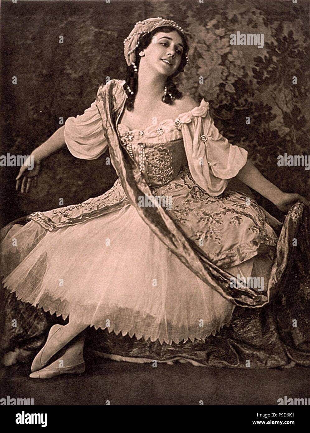 Tamara Karsavina in the Ballet "Le Pavillon d'Armide" by Nikolai ...
