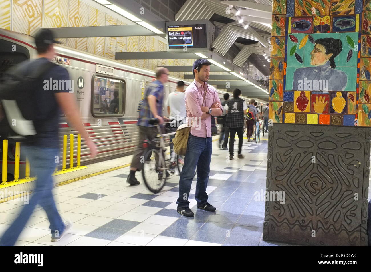 Los Angeles, USA - July 29: Unidentified random people in the streets ...