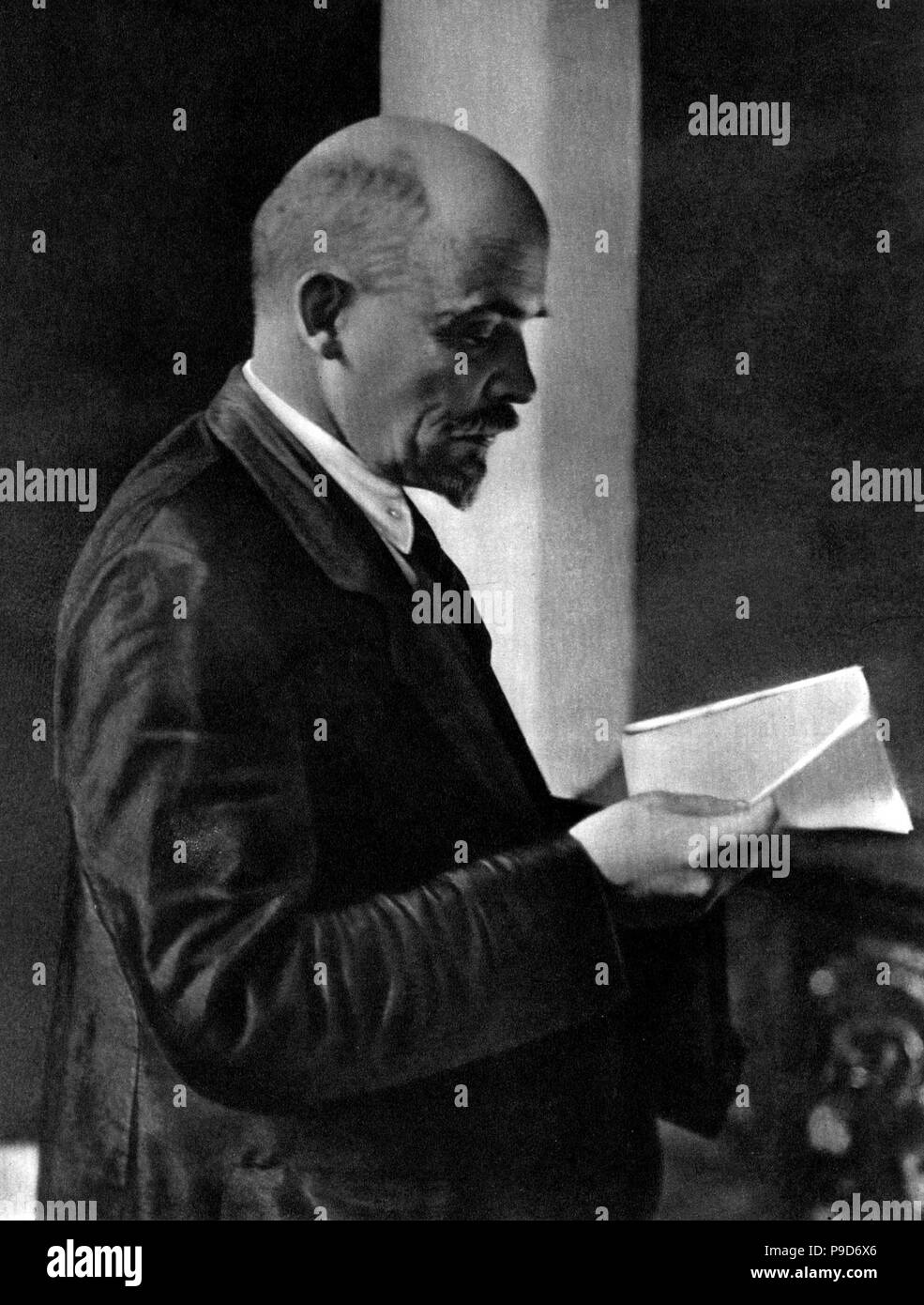 Communist international comintern hi-res stock photography and images ...