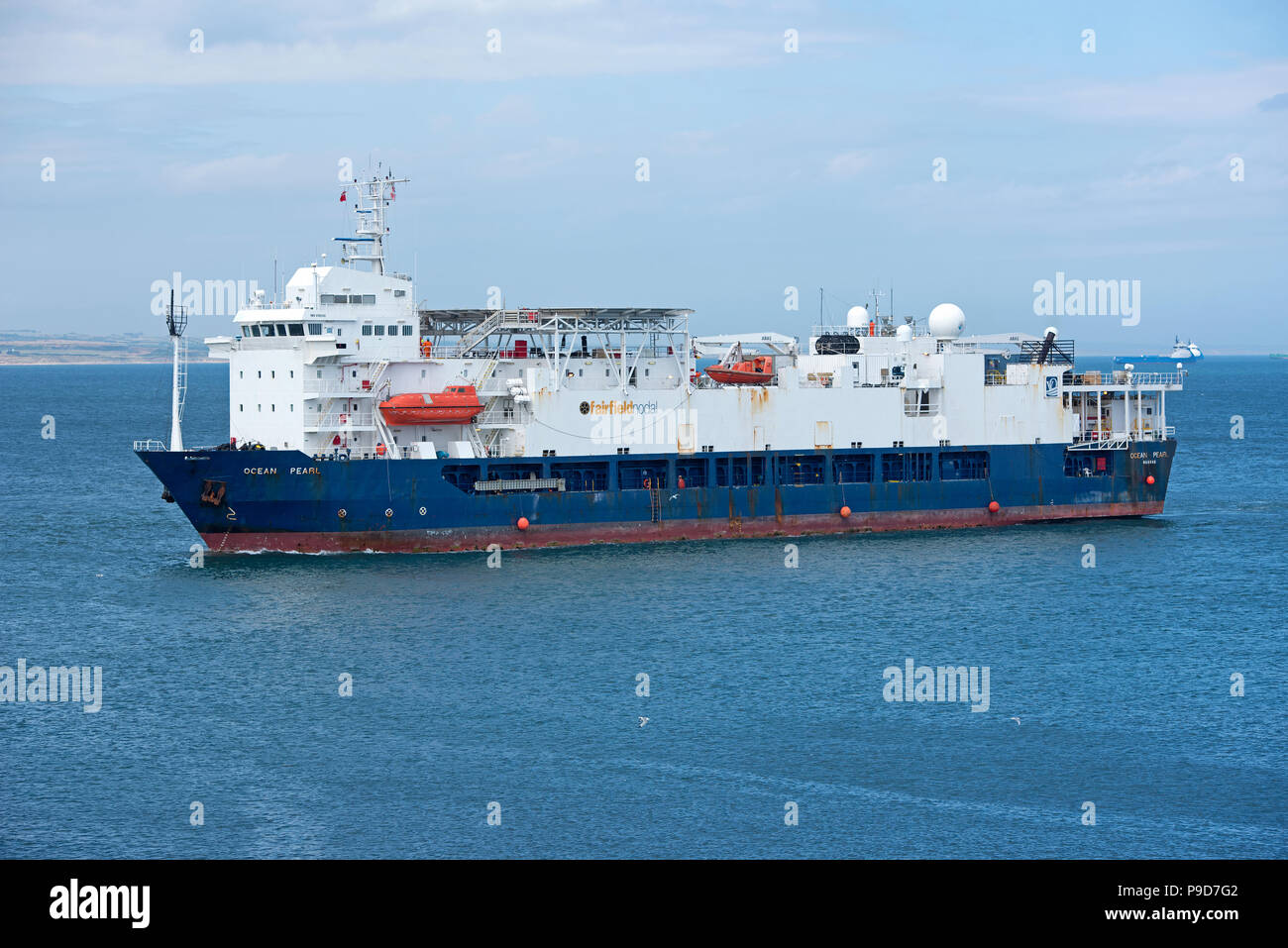 Research survey vessel hi-res stock photography and images - Alamy