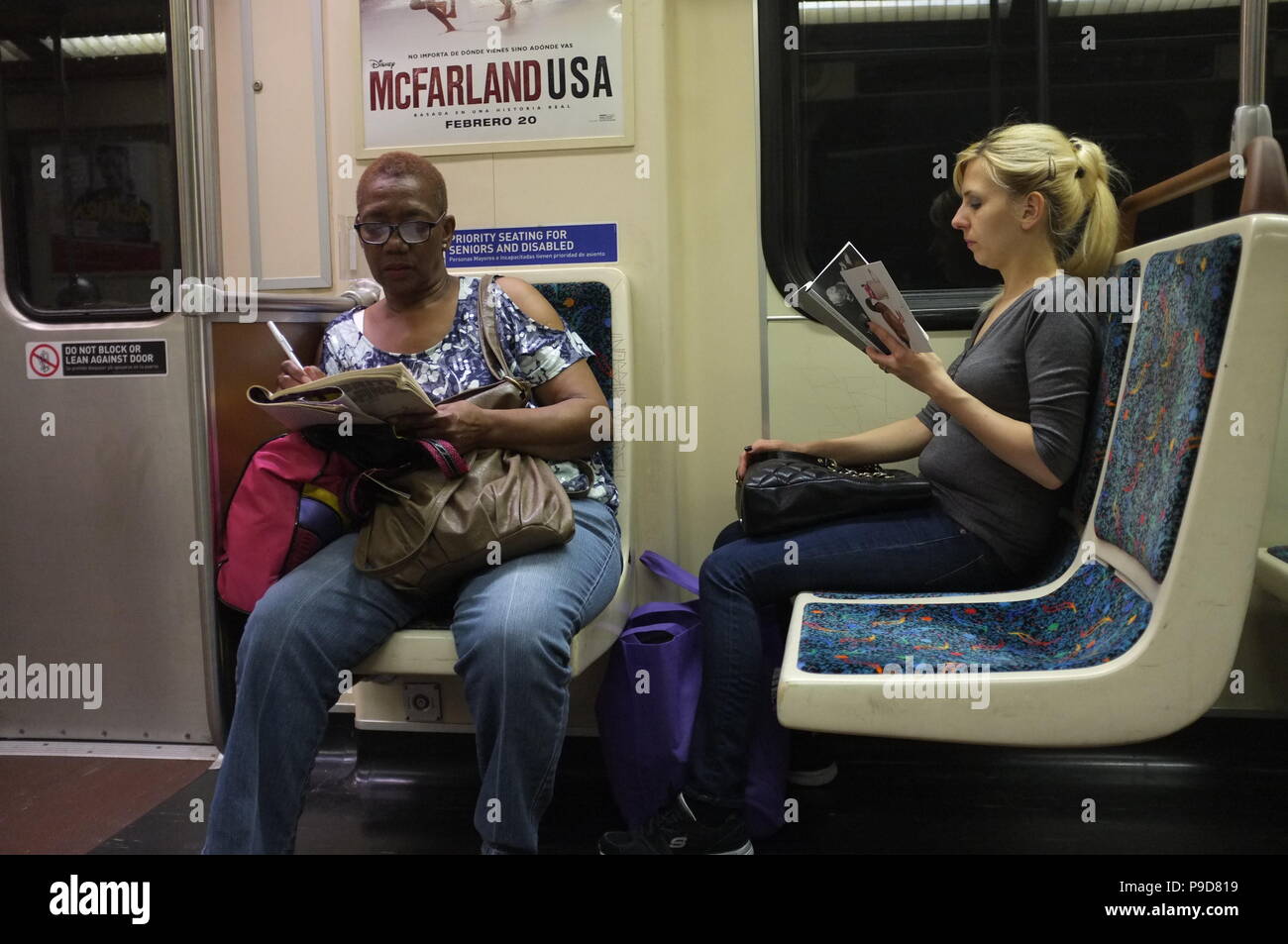 Los Angeles, USA - July 29: Unidentified random people in the streets ...