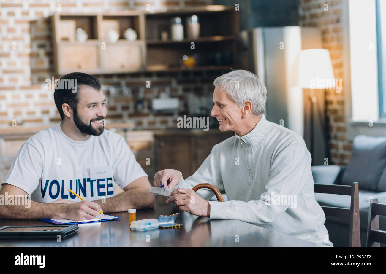 Volunteer Old Age Home High Resolution Stock Photography and Images - Alamy