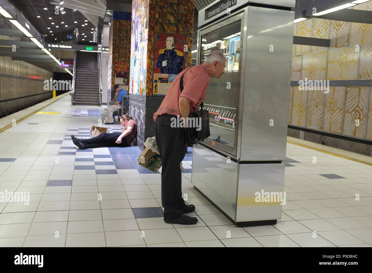 Los Angeles, USA - July 29: Unidentified random people in the streets ...