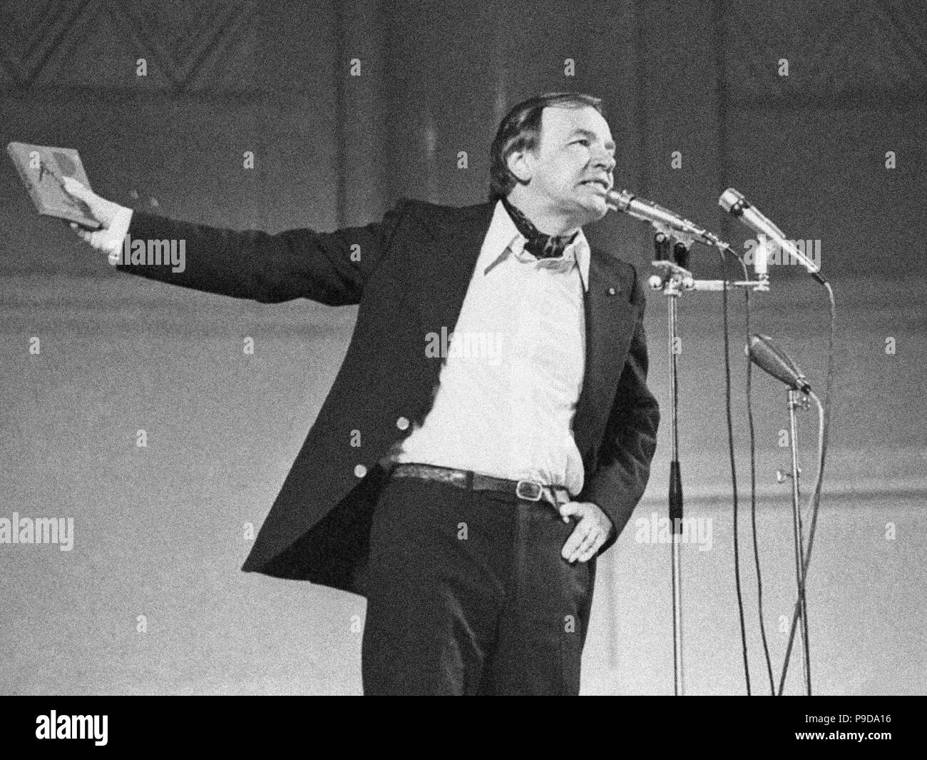 The Poet Andrei Voznesensky. Museum: PRIVATE COLLECTION Stock Photo - Alamy