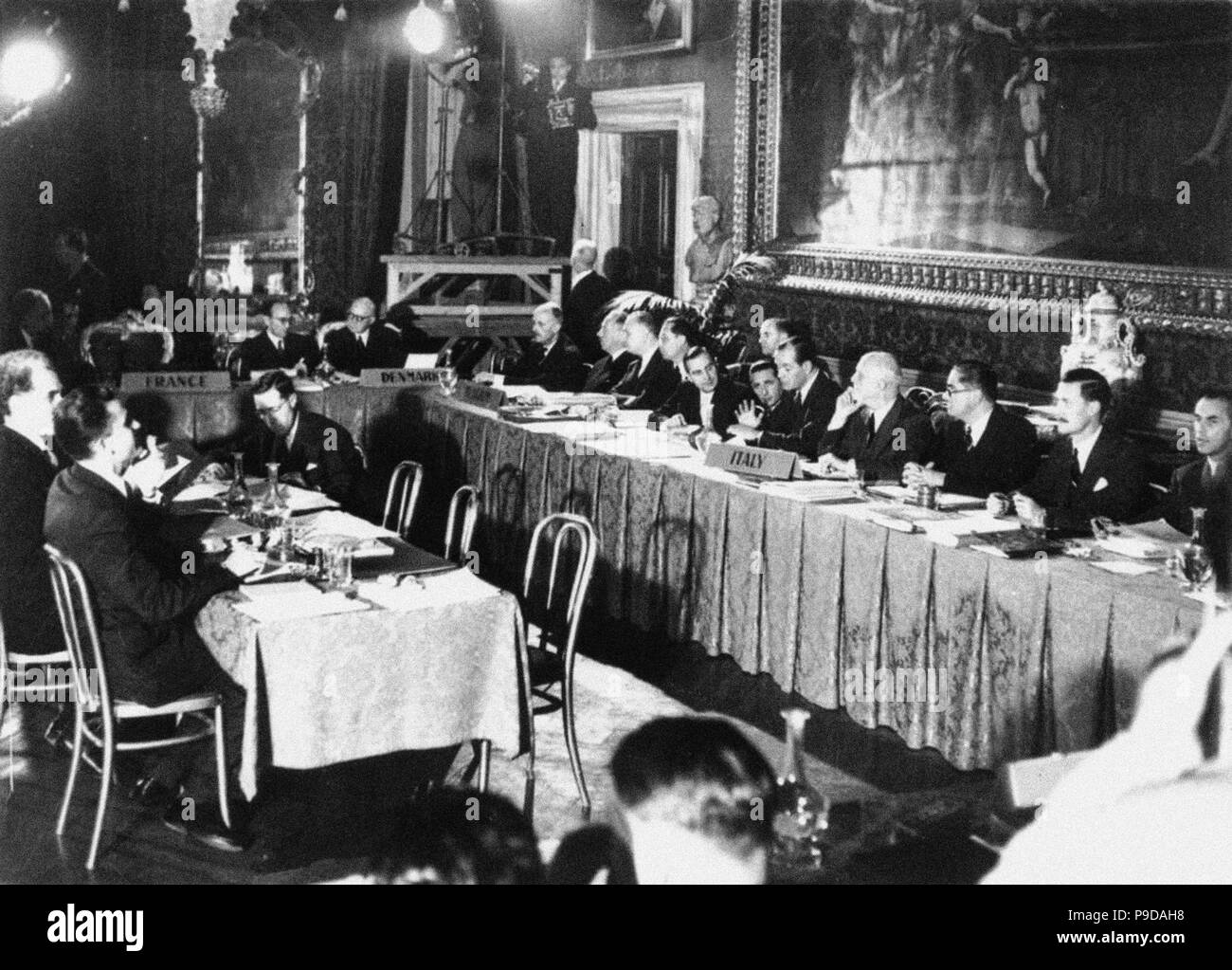 Signing of the European Convention on Human Rights, 4 November 1950 ...