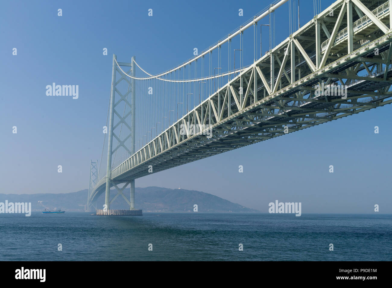 Akashi Kaikyo bridge, world longest suspension metal bridge Stock Photo ...