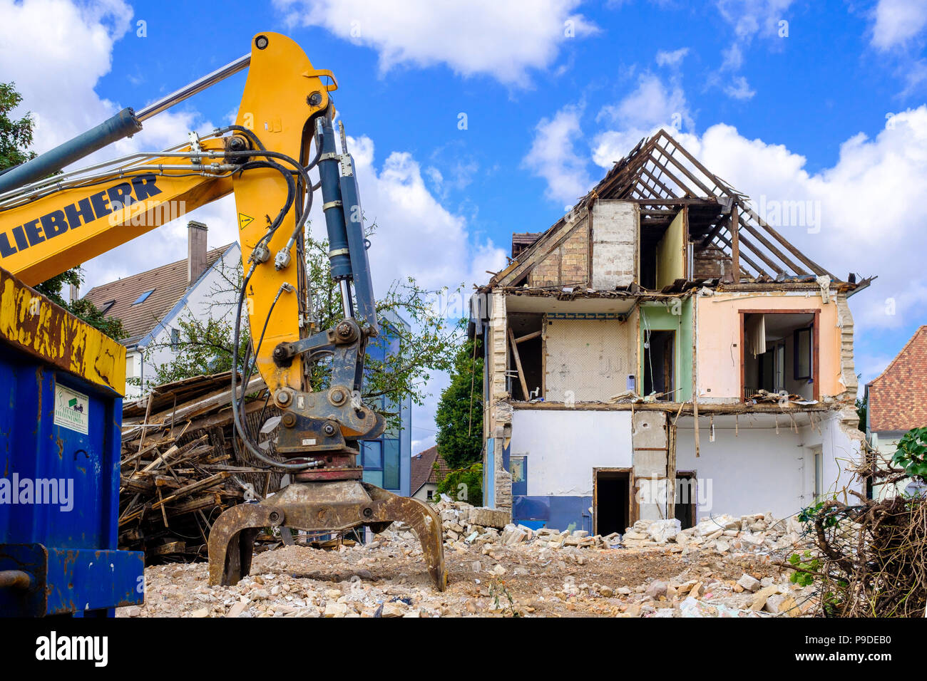 Mechanical house hi-res stock photography and images - Alamy