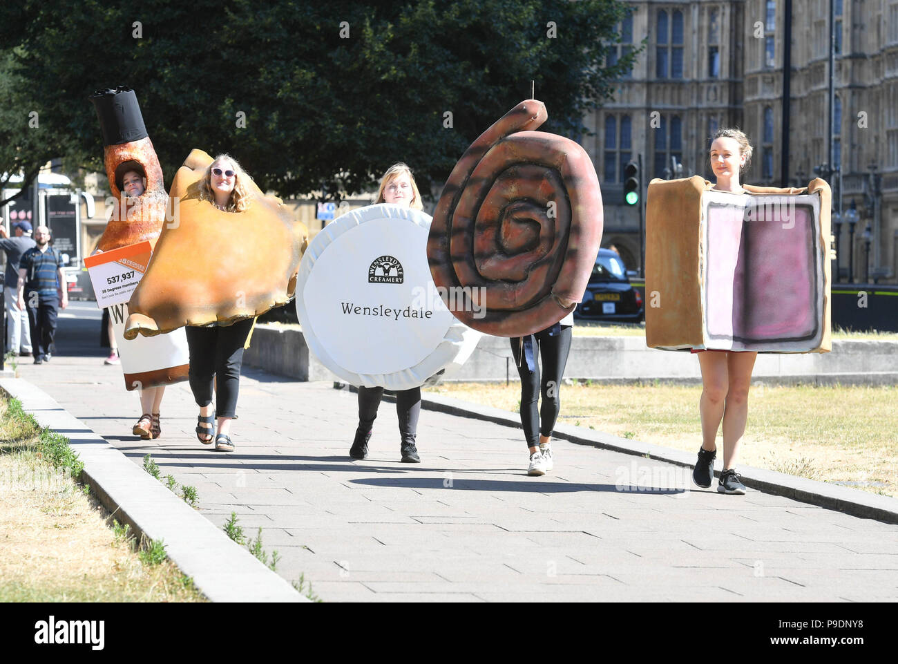 Human size scotch whisky hi-res stock photography and images - Alamy