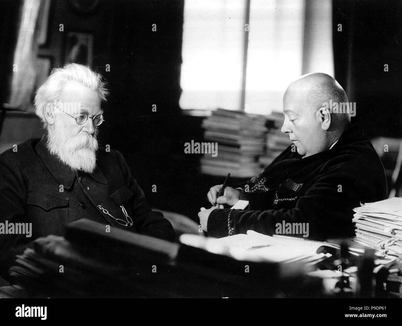 Vladimir ivanovich vernadsky hi-res stock photography and images - Alamy