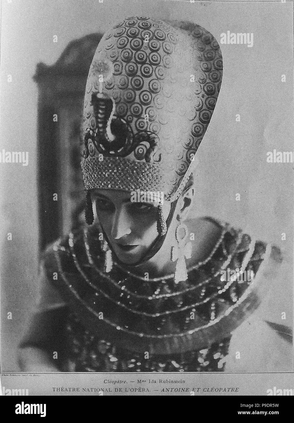 Ida Rubinstein as Cleopatra in the ballet Antoine et Cléopâtre by ...