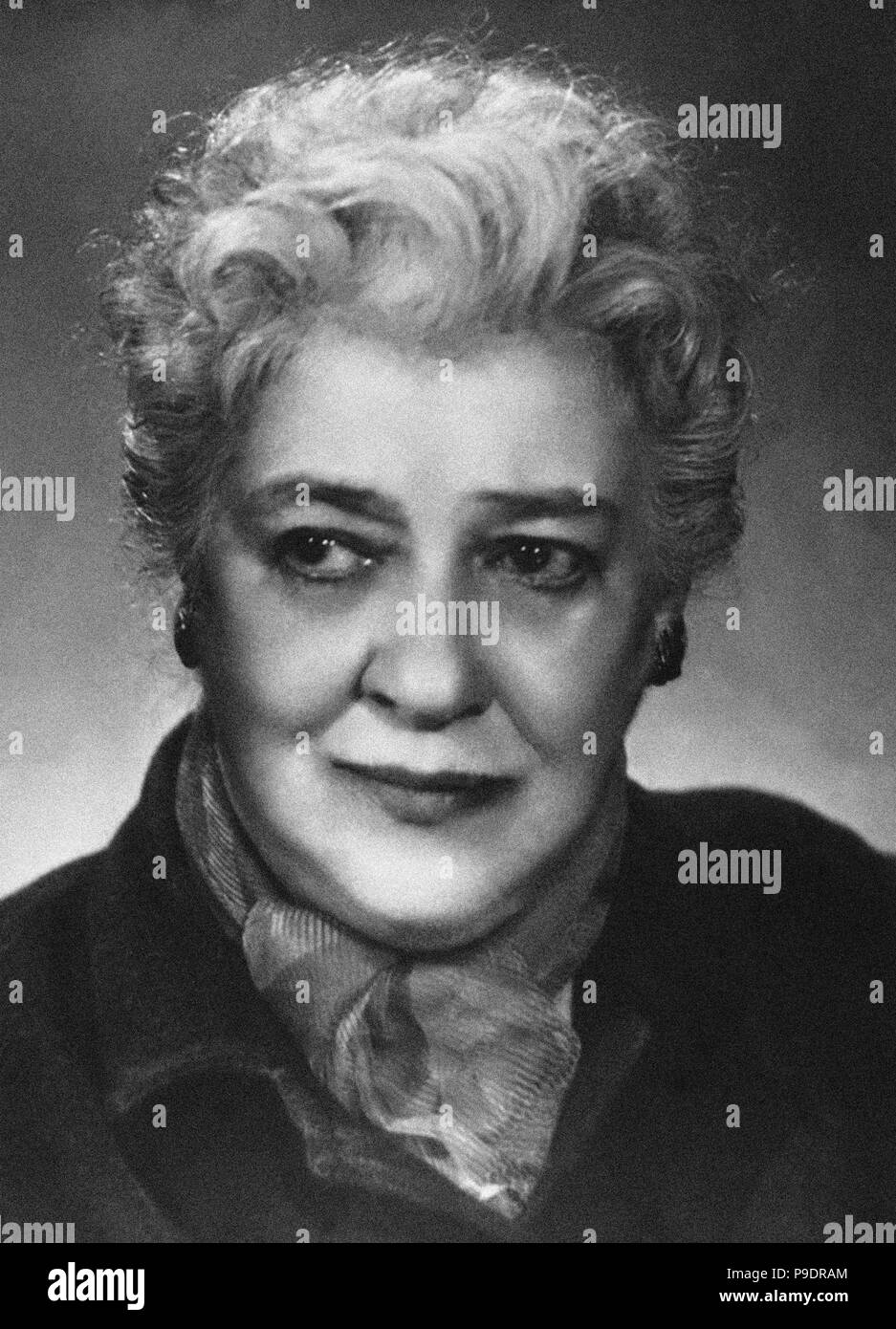 Faina hi-res stock photography and images - Alamy