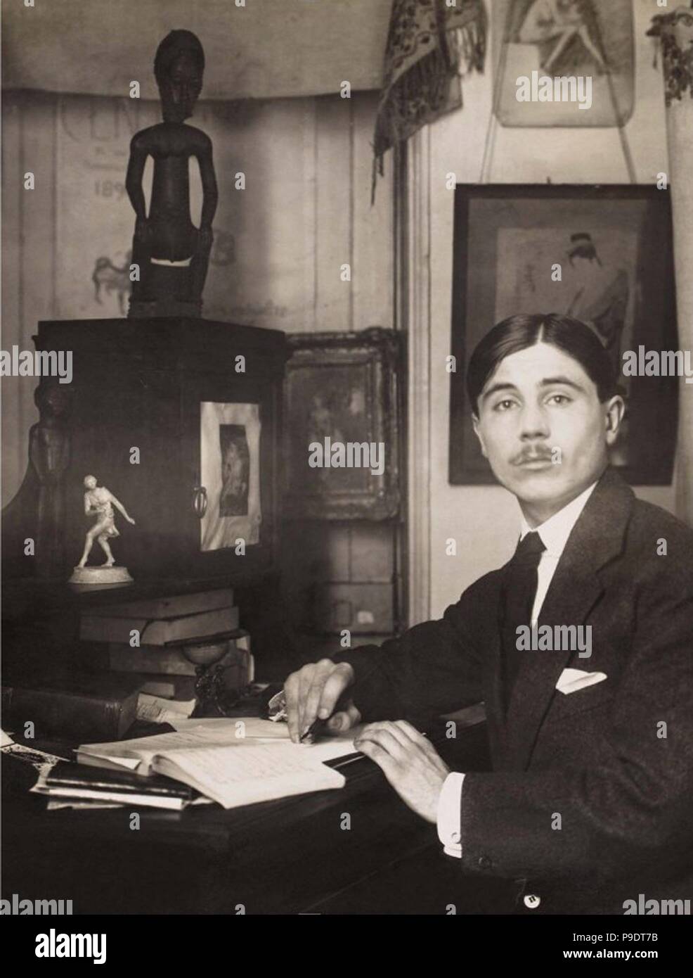 Paul guillaume hi-res stock photography and images - Alamy