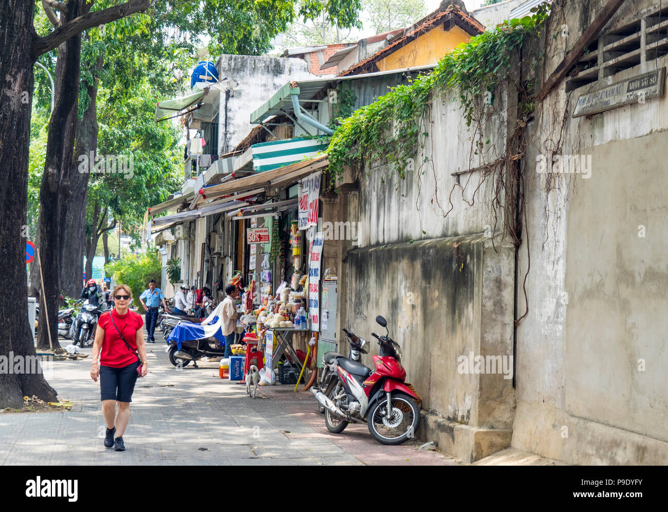 Vietnamese caucasian hi-res stock photography and images - Alamy