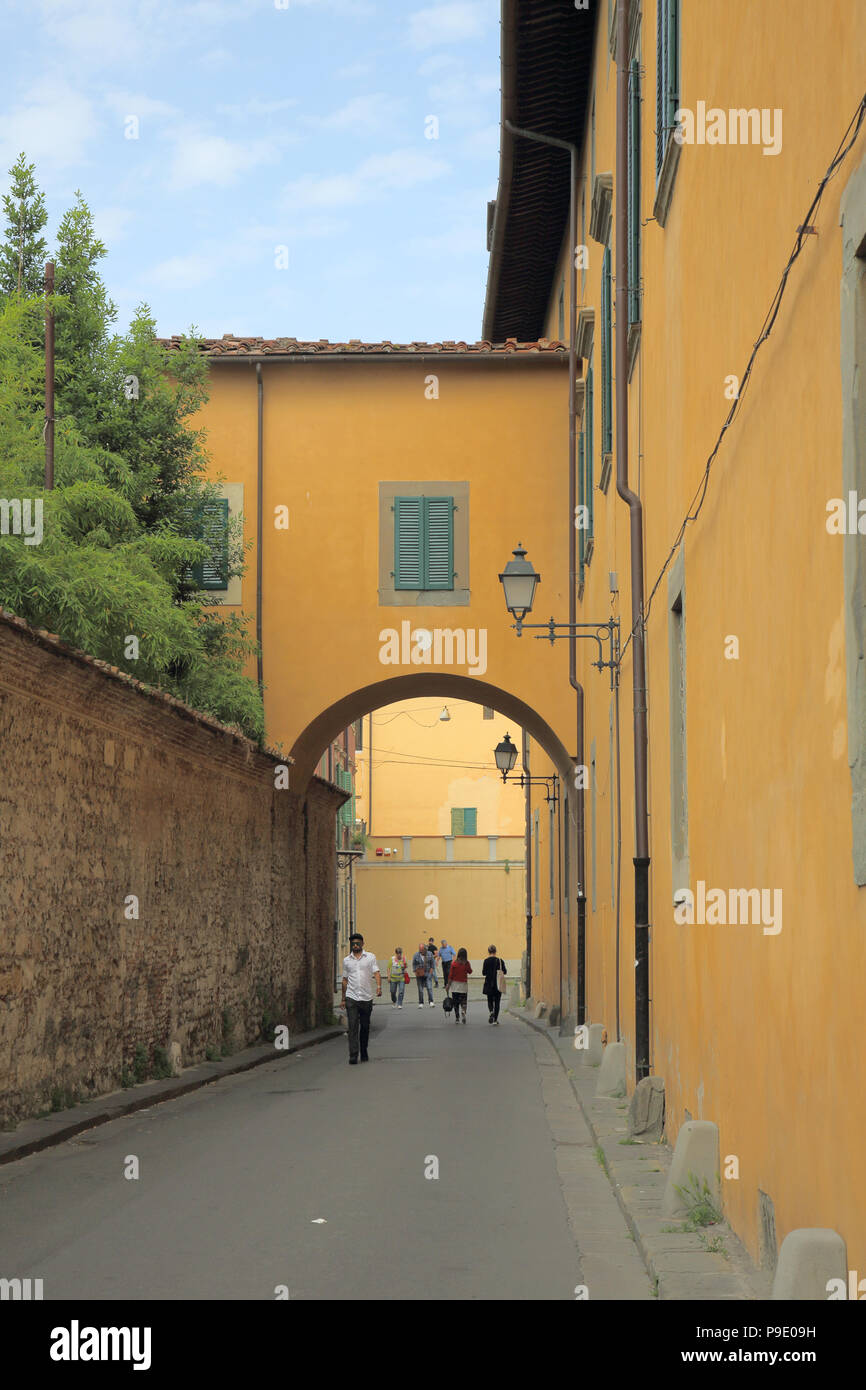 Pisa streets hi-res stock photography and images - Alamy