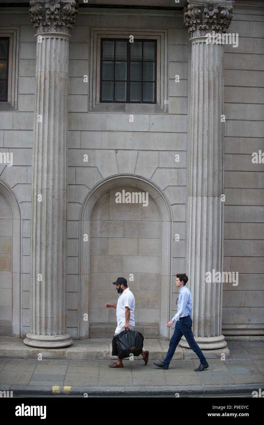Thread needle street london hi-res stock photography and images - Alamy