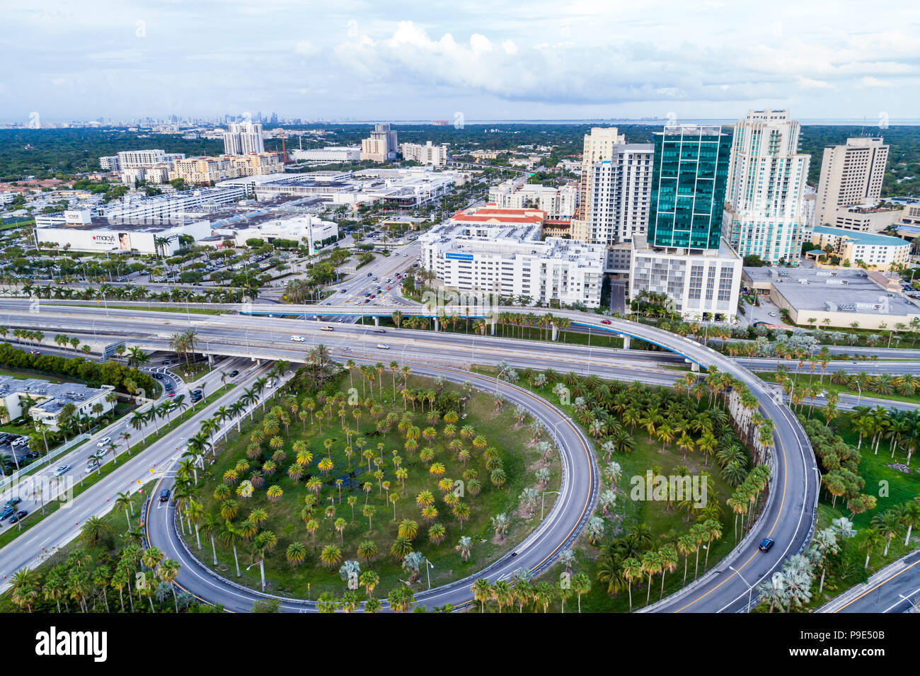 Dadeland Mall High Resolution Stock Photography and Images - Alamy