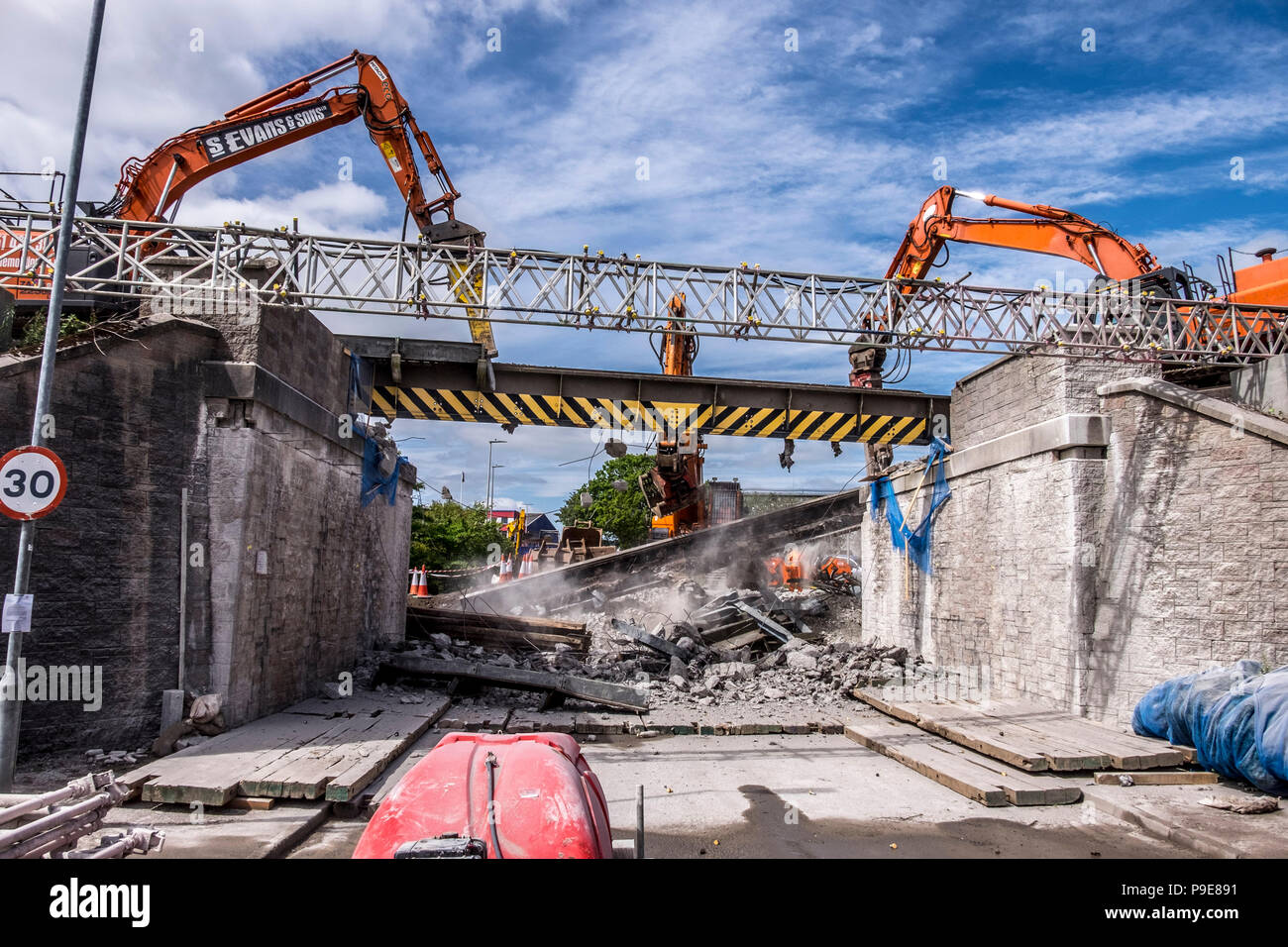 Demolition of a rail bridge Stock Photo - Alamy