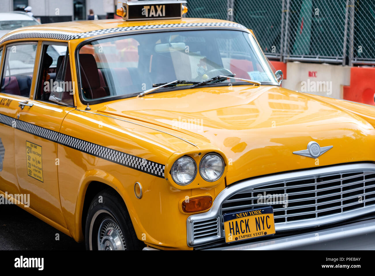 Yellow checker cab new york hi-res stock photography and images - Alamy