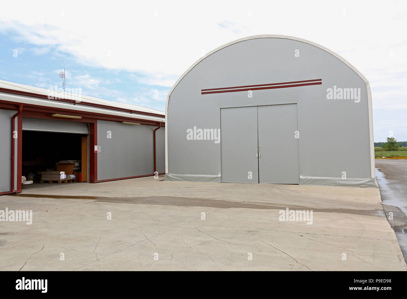 Portable warehouse building structure for temporary storage Stock Photo ...