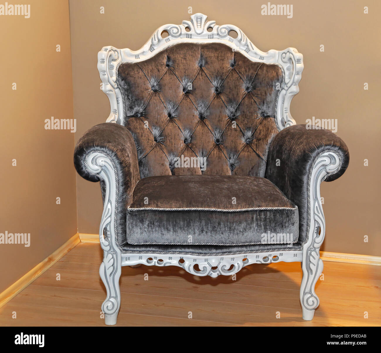 Upholster hi-res stock photography and images - Alamy