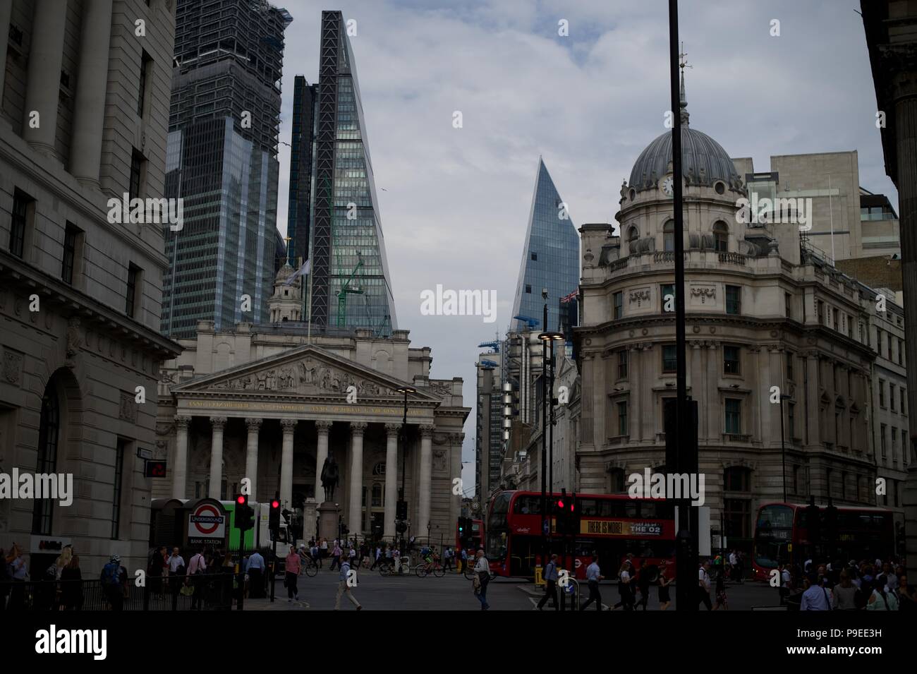 London commercial street victorian and modern architecture hi-res stock ...