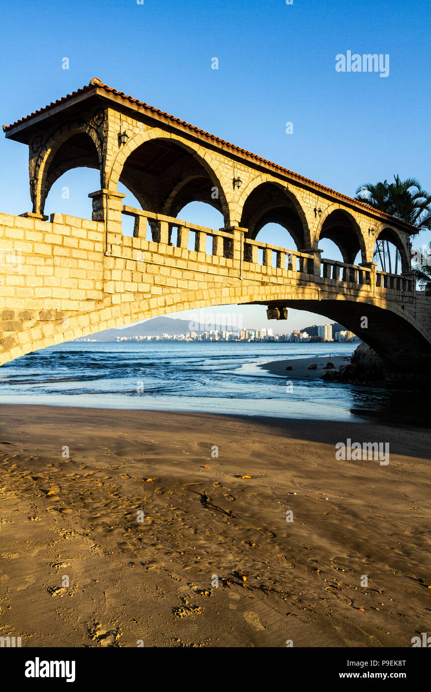 Central coast bridges hi-res stock photography and images - Alamy
