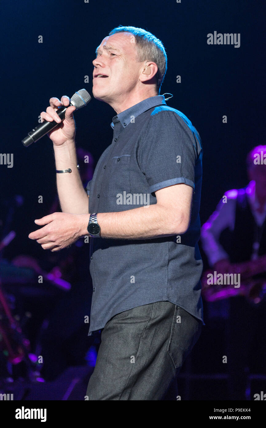 Duncan campbell hi-res stock photography and images - Alamy